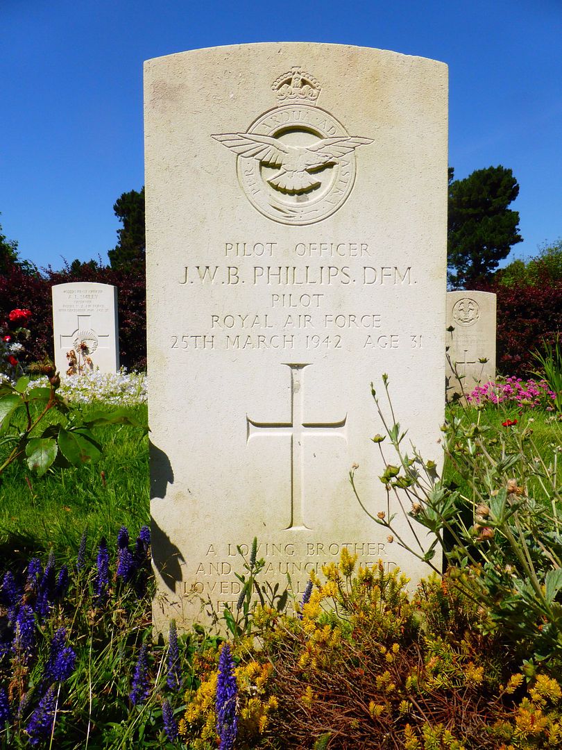 Littlehampton Cemetery, Sussex (photograph request) | WW2Talk